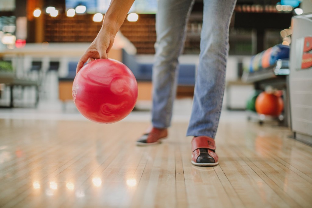 Top 10 Bowling Tips to Step up your Game - Holidayworld Top 10 Bowling Tips to Step up your Game - Holidayworld